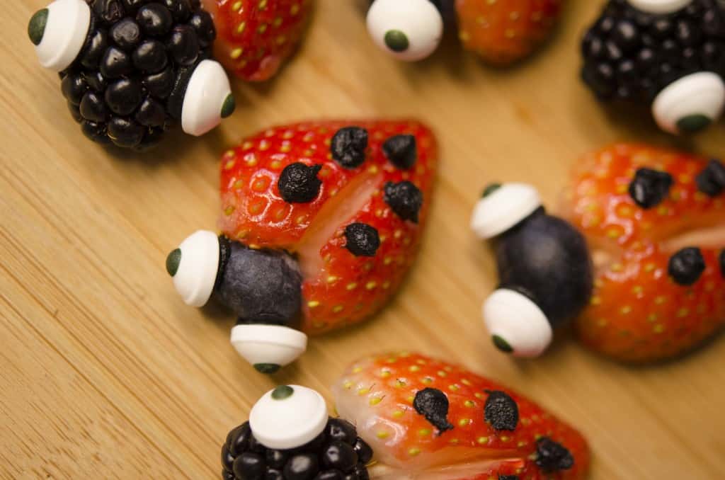 Valentine’s Day Fruit Lovebugs